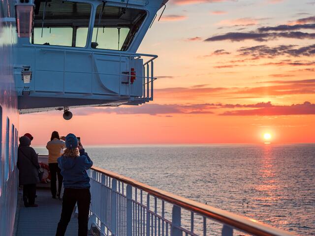 Tripsmiths | Travel experts in exclusive expert-led tours